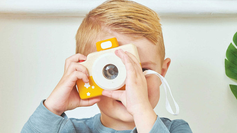 Tech Toys Vs Traditional Toys – Le Toy Van, Inc.